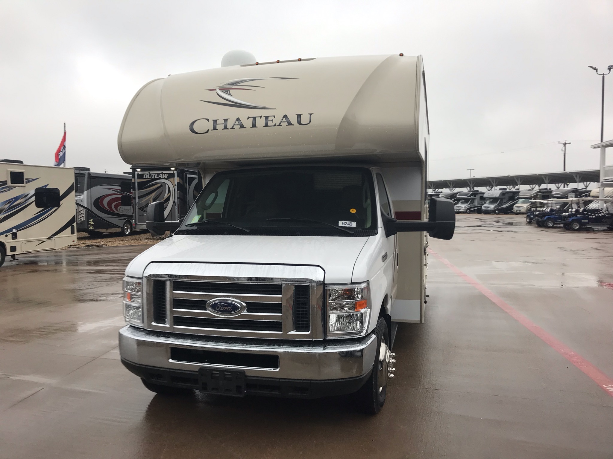 2017 Thor Chateau Review, Class C sold to the Phillips’ of Seattle ...